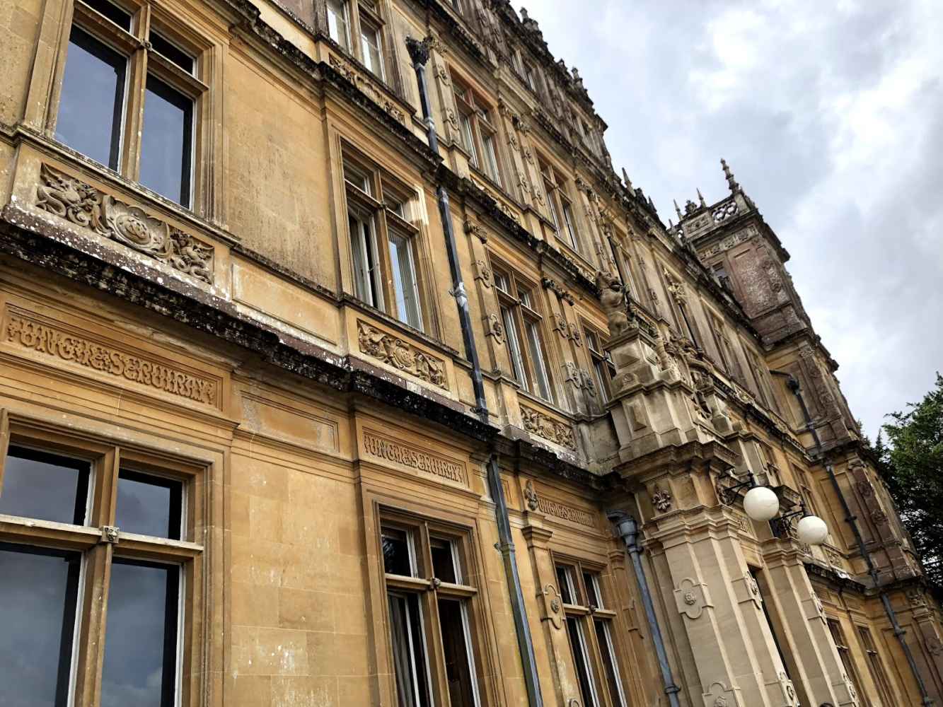 Highclere Castle: An Iconic Gateway to the Past Embraces its Future ...