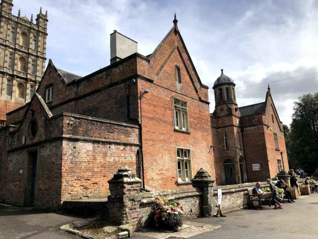 Highclere Castle: An Iconic Gateway to the Past Embraces its Future ...
